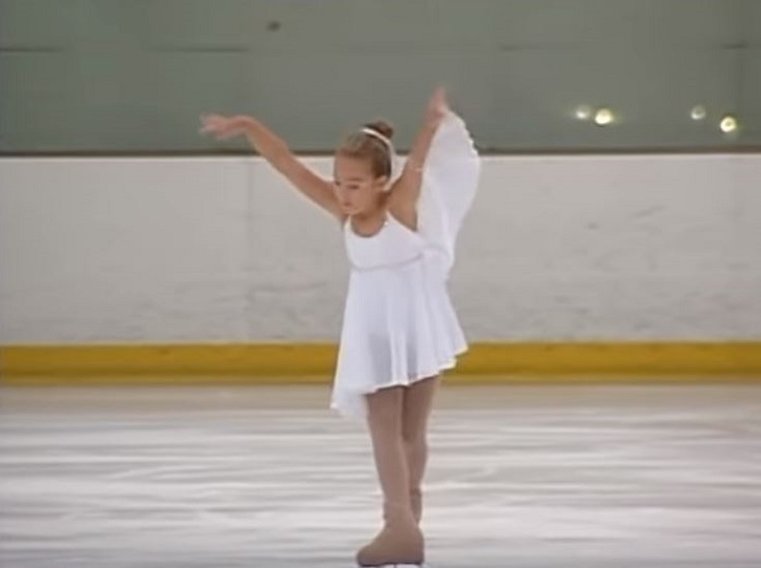 7-year-old stuns with angelic ice skating performance to “You Raise Me Up”