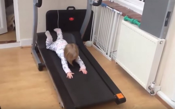 75 Funny babies trying to exercise for a healthy body