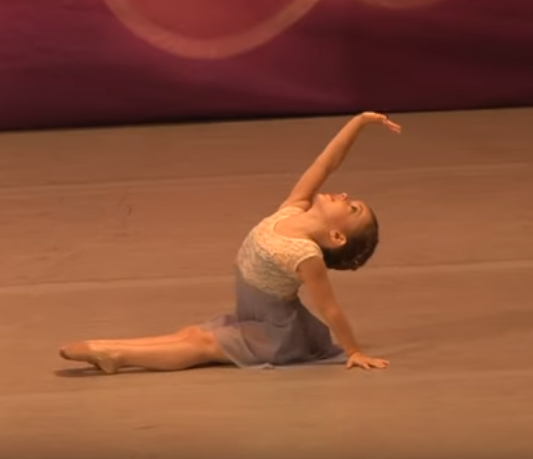 Little Girl’s Sweet Dance Performance Melts Hearts