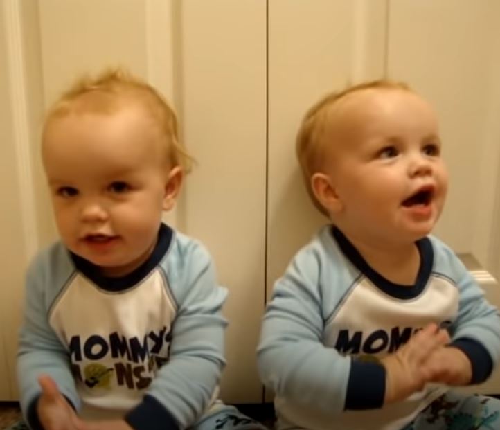 15-Month-Old Twins Show Mommy Their Sign Language