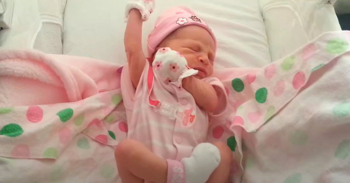 Infant Baby Girl’s Morning Stretch Is Too Cute
