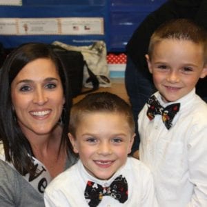 Twin brothers set up lemonade stand to support premature twin neighbors ...