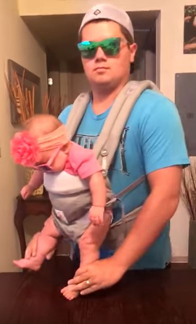 Dad hilariously shows off what happens when he’s left to care for the ...