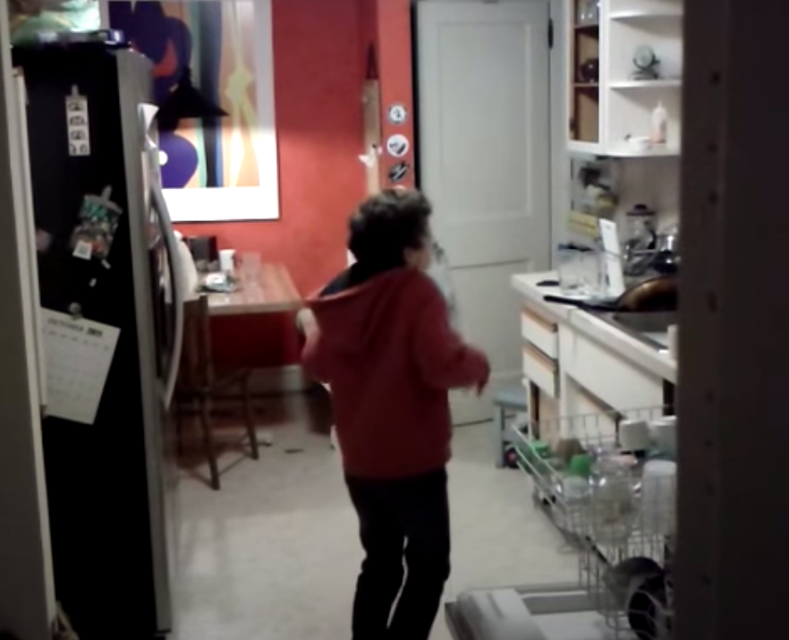 Dad Films Son Dancing While Doing The Dishes