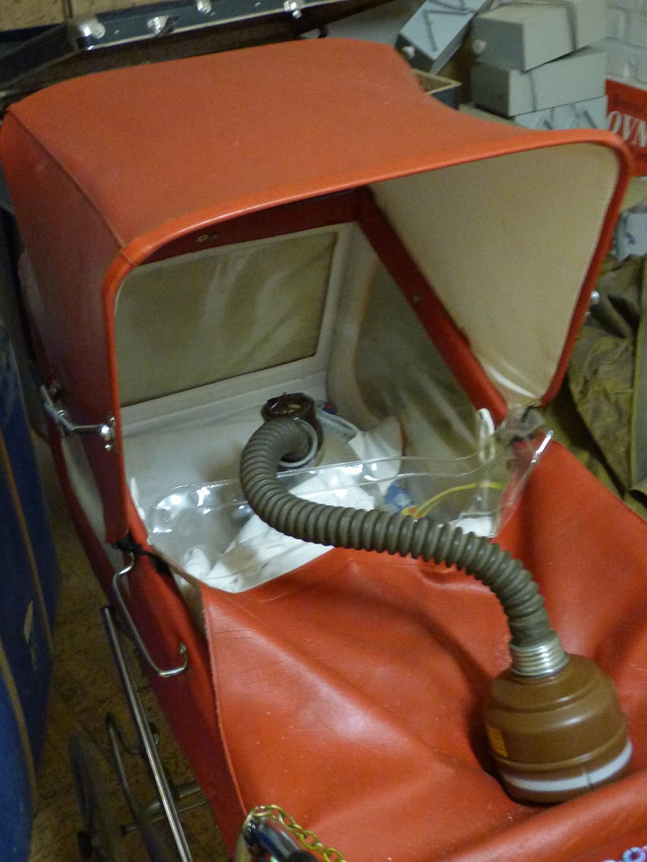 30 Old school contraptions that parents once placed kids in