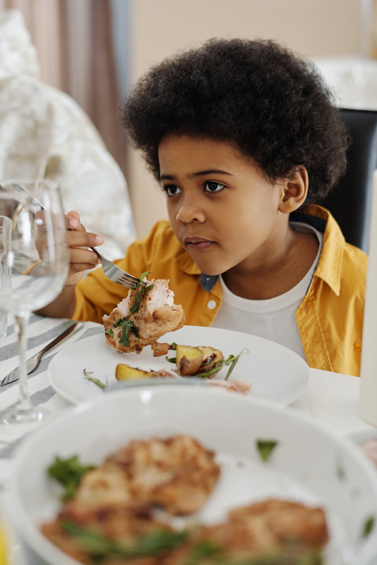 10+ Traditional manners that every child should be practicing