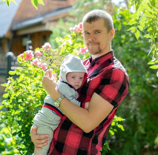 Dad Raises Son With Down Syndrome On His Own After Mom Abandons Them