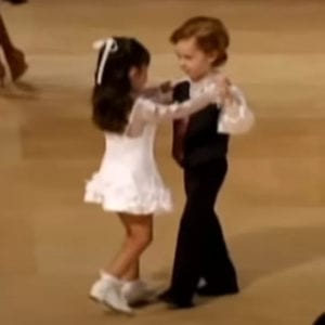 Tiny toddlers will melt your heart with the most adorable dance