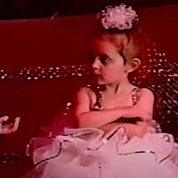 Adorable dispute between two tiny dancers scores nearly 2 million views