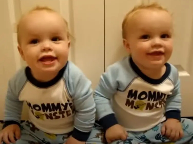 Twin baby boys show mommy their words and sign language