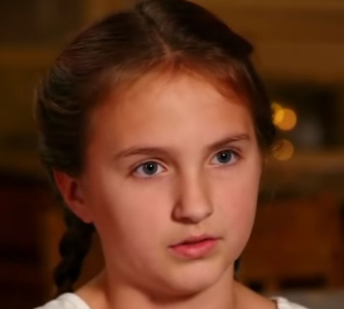 10-Year-Old Girl Avoids Possible Kidnapping By Asking Stranger In Car ...