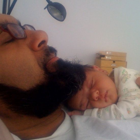Bewildered babies respond to seeing their dads without beards for the ...