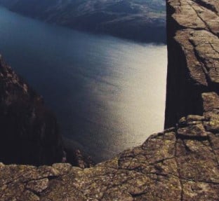 4-year-old takes plunge off 70-foot cliff as parents watch. Rescuers ...