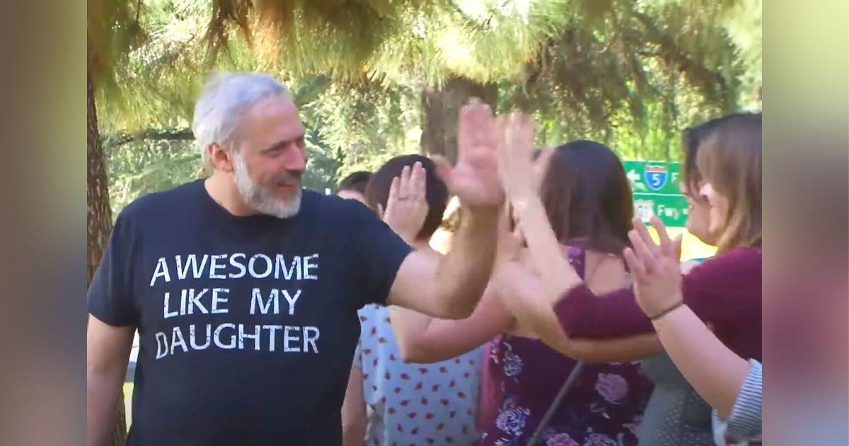Middle-aged man learns he has 25 children and decides to meet each one ...