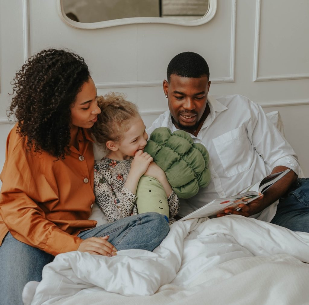 3 moms with 25 kids combined enter restaurant not aware stranger ...