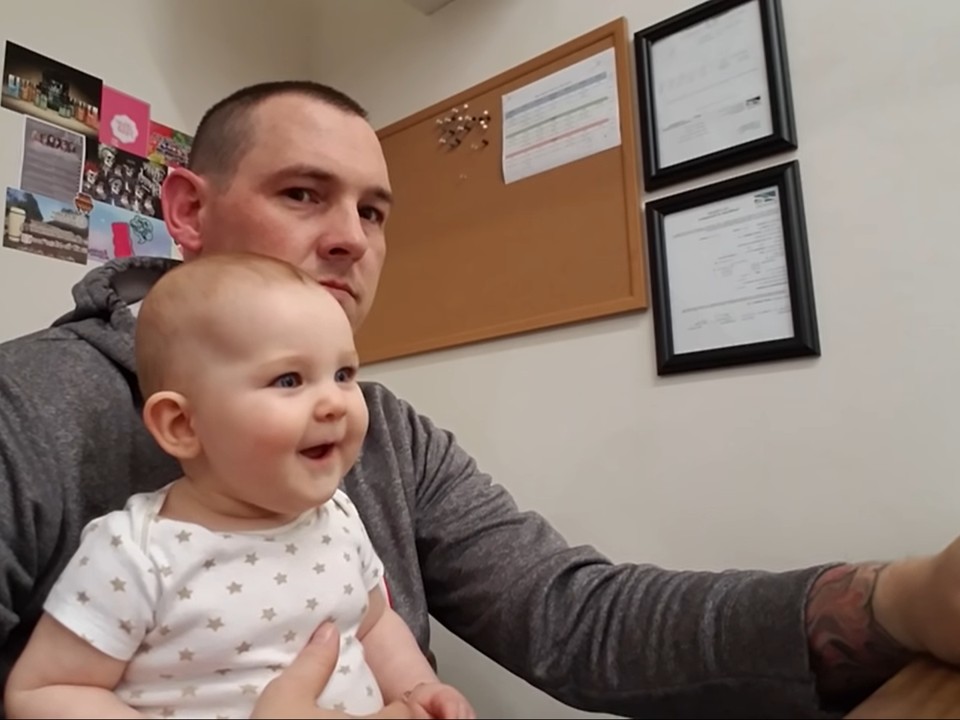 Dad plays Elmo video for baby daughter and captures her emotions change ...