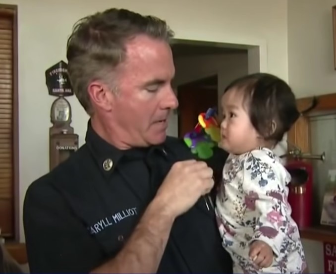 Firefighters take care of baby dropped off at station then she finds ...
