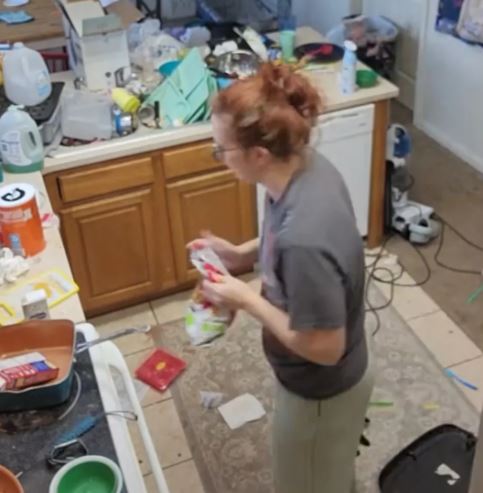 Mom of four triggers online debate after sharing ‘honest’ video of her ...