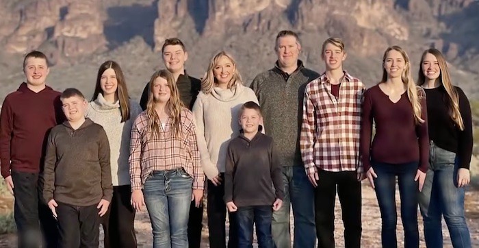 Mom of 9 graduates from medical school 20 years after she started