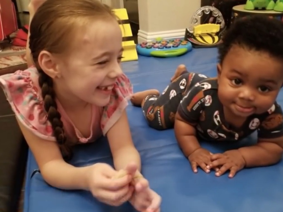 Couple adopts five siblings who had been separated in the foster care ...