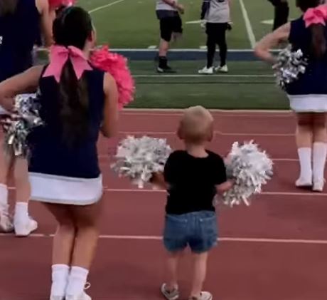 2-year-old learns cheer routine from watching big sister and totally ...