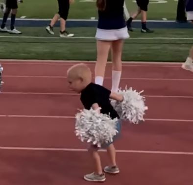 2-year-old learns cheer routine from watching big sister and totally ...