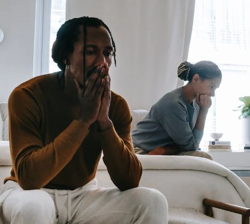 Divorced couple and their new partners live together and co-parent six ...