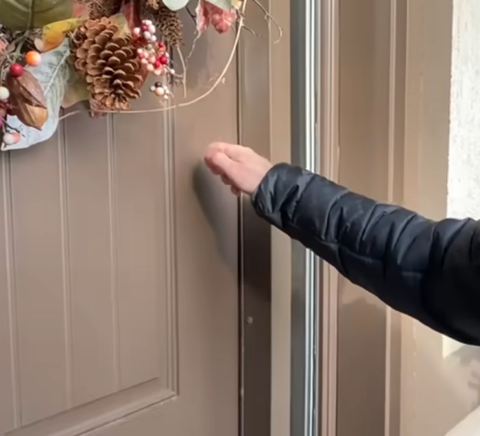 Recent widow mother of 4 trying to survive one day at a time opens gift ...