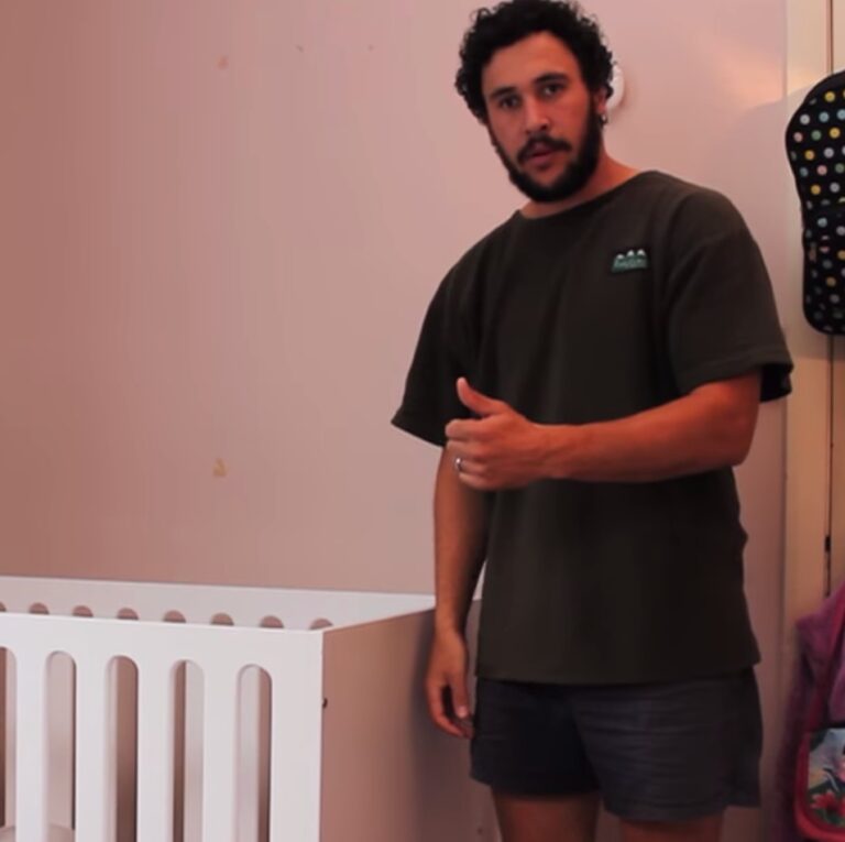 Dad gives hilarious tutorial on how to put baby to sleep