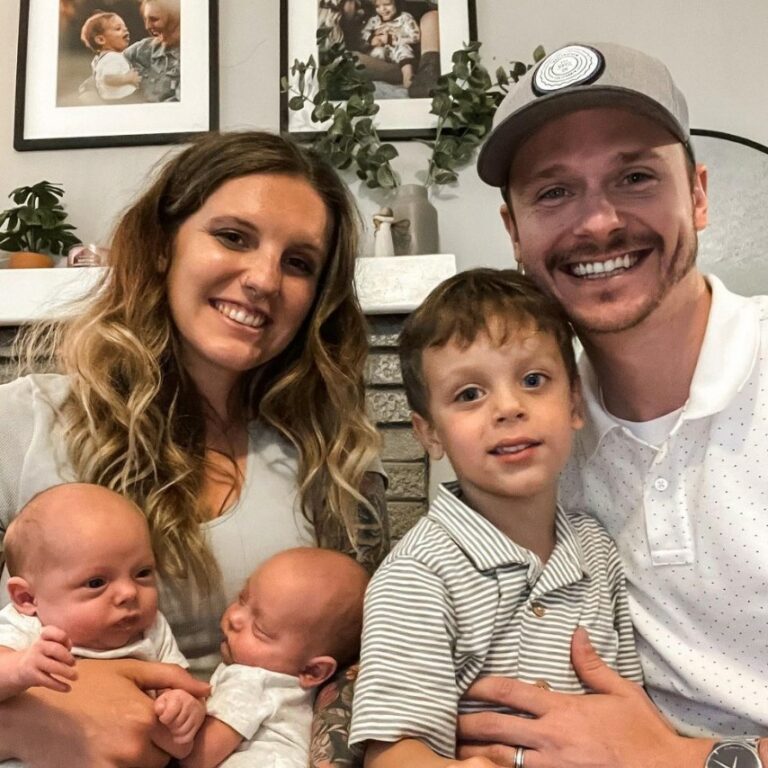 Twins that were separated after birth hug at first sight of each other