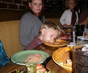 50 of the most hilariously awkward family photos ever taken
