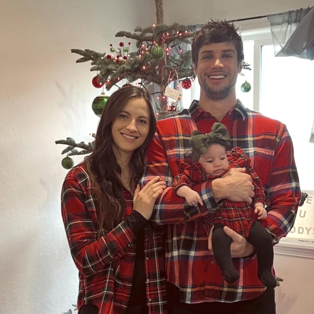 Identical twins marry another pair of identical twins & now their babies are biological siblings